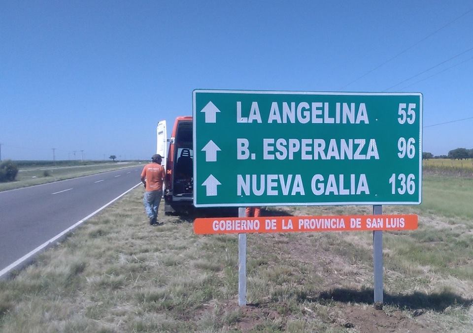 ANSL » Colocaron 65 nuevos carteles viales en la Autopista Por la Paz ...